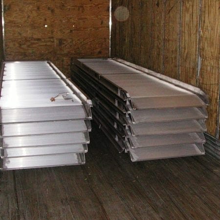 Aluminum Ramps Vs. Fiberglass Ramps For Furniture And Heavy Equipement